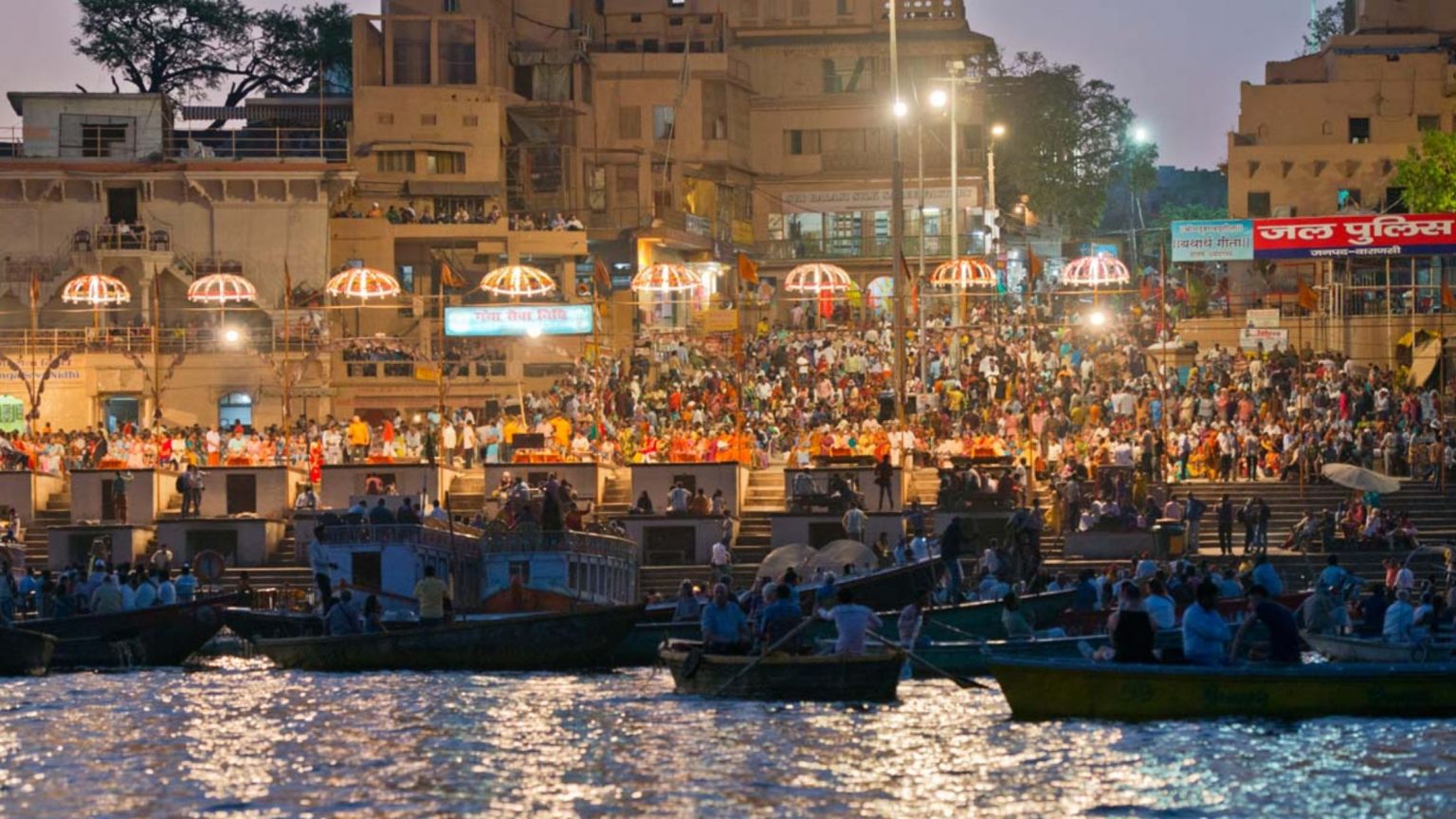 Ganga Aarti and Boating in Varanasi: An Enchanting Spiritual Experience